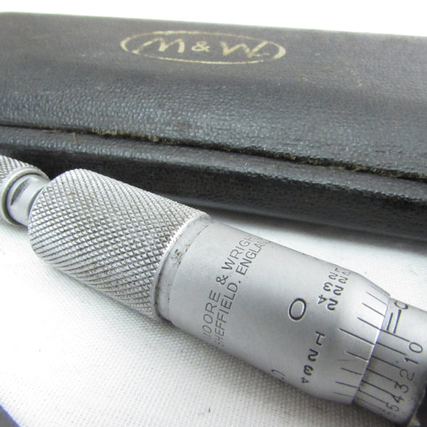 Moore and Wright Micrometer No. 965B – OldTools.co.uk