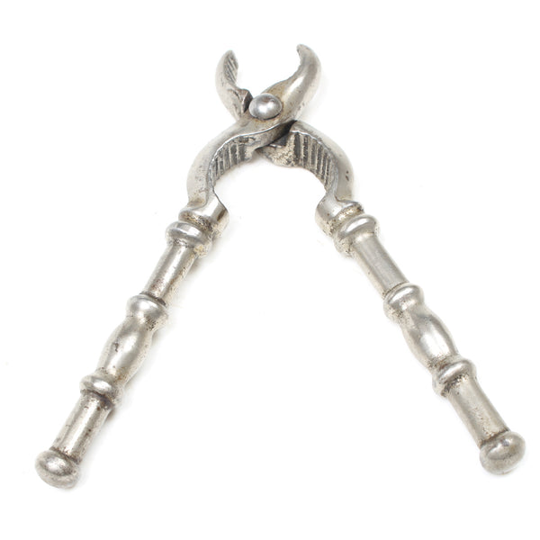 Old Double Cup Pincer Nutcrackers – OldTools.co.uk