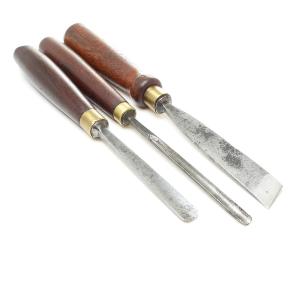 2 Addis and 2 Unnamed Carving Tools – OldTools.co.uk