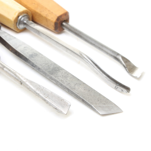 4x Old Wood Carving Tools (Beech) – OldTools.co.uk