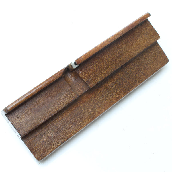 Old Wooden Drip Plane – OldTools.co.uk