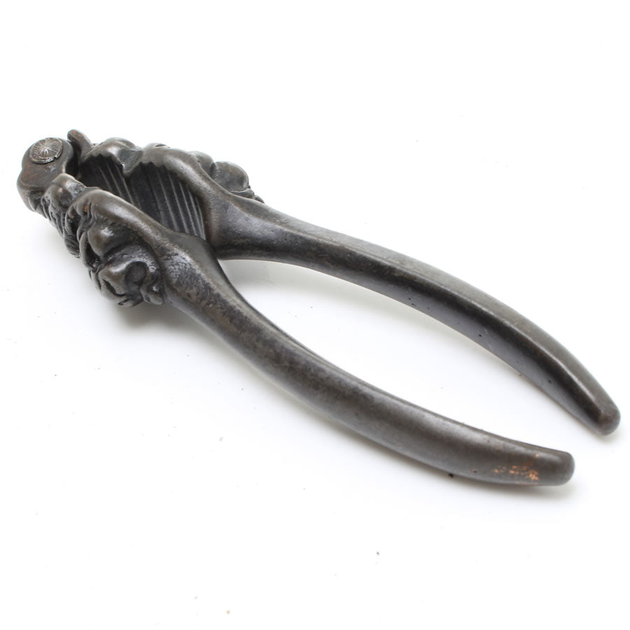 Crowned Lion Nutcrackers – OldTools.co.uk